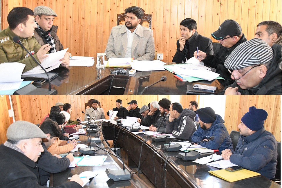 DC Ganderbal chairs Road Safety Committee meeting | Asian Mail