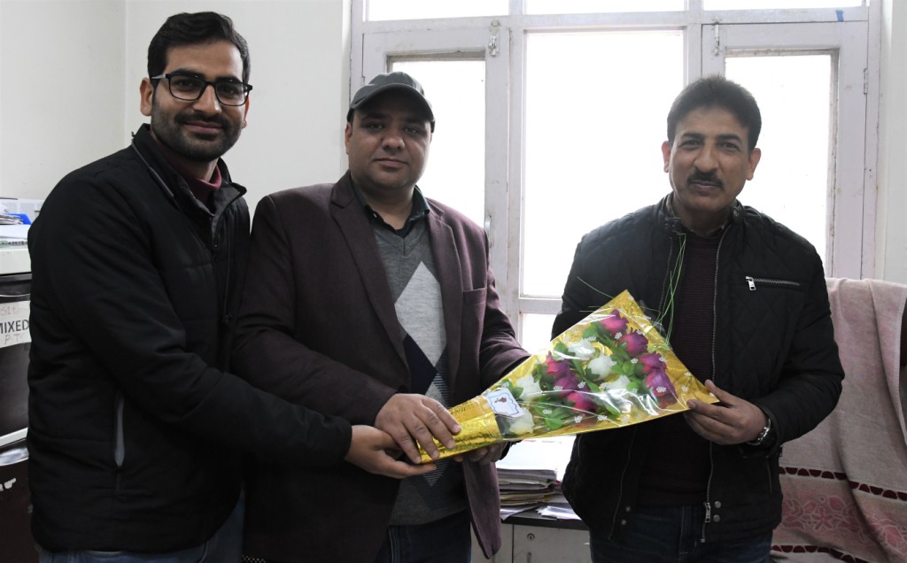 Mohammad Altaf Bhat assumes charge as ACR Ganderbal | Asian Mail
