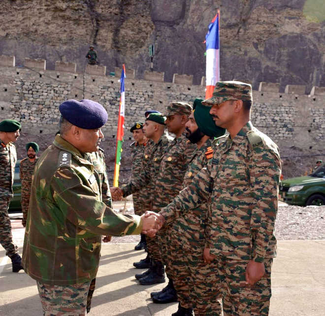 Army Chief visits forward areas of Ladakh to review operational ...