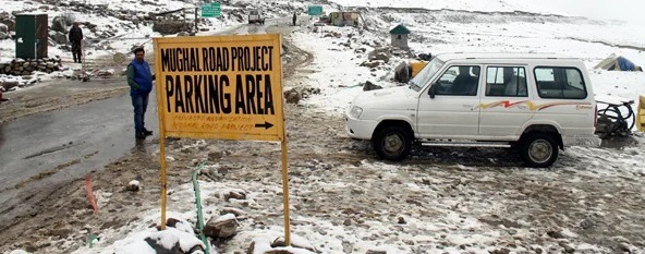 Mughal road closed for traffic amid inclement weather | Asian Mail